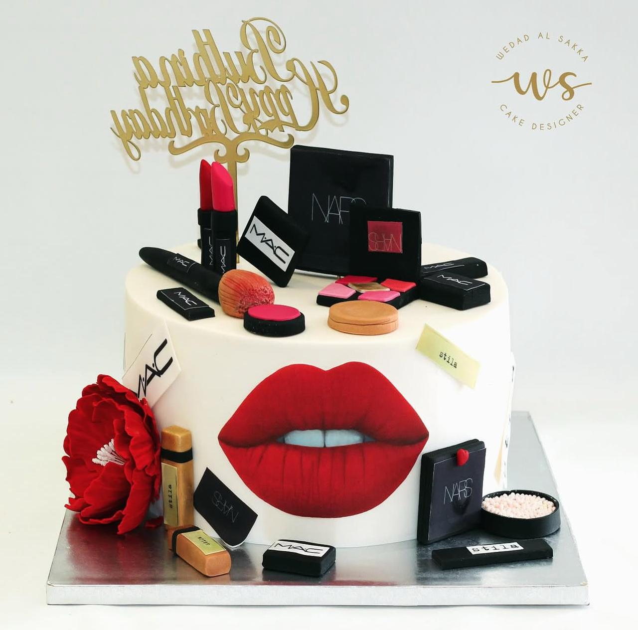 Woman Cake 1 – Caketique